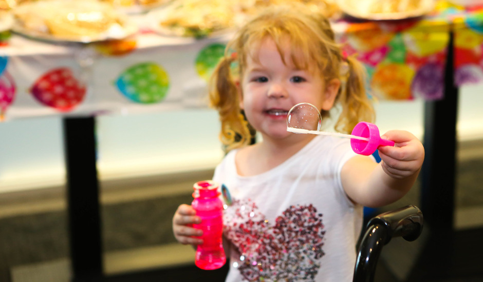 Gymboree celebrates National Bubbles Week | Rainbow Trust Children's ...